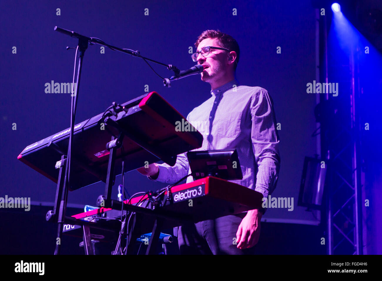 Alt j stage hi-res stock photography and images - Alamy
