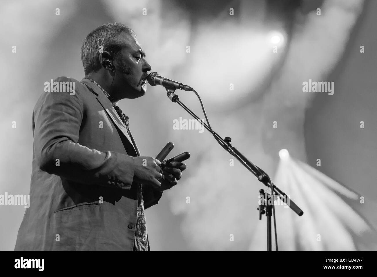 Tindersticks hi-res stock photography and images - Alamy