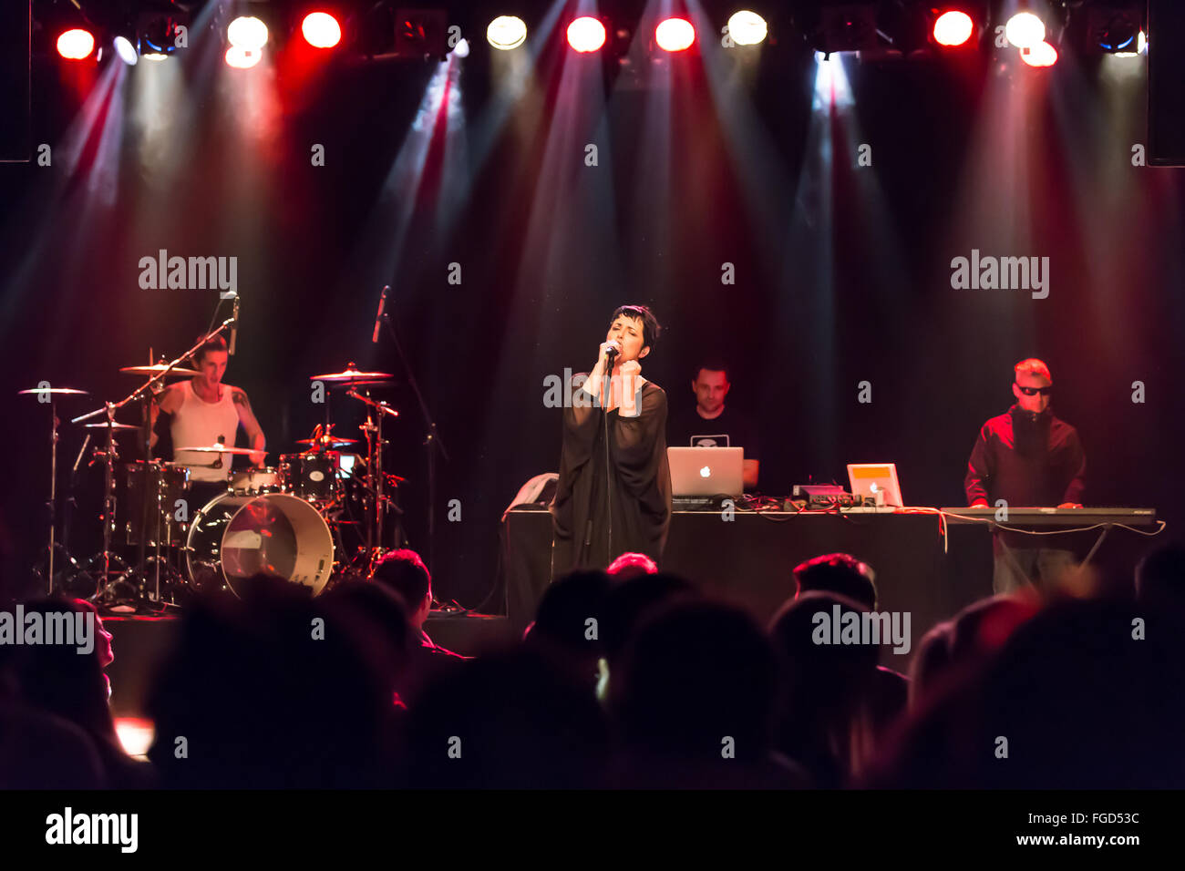 Sian evans singer hi-res stock photography and images - Alamy