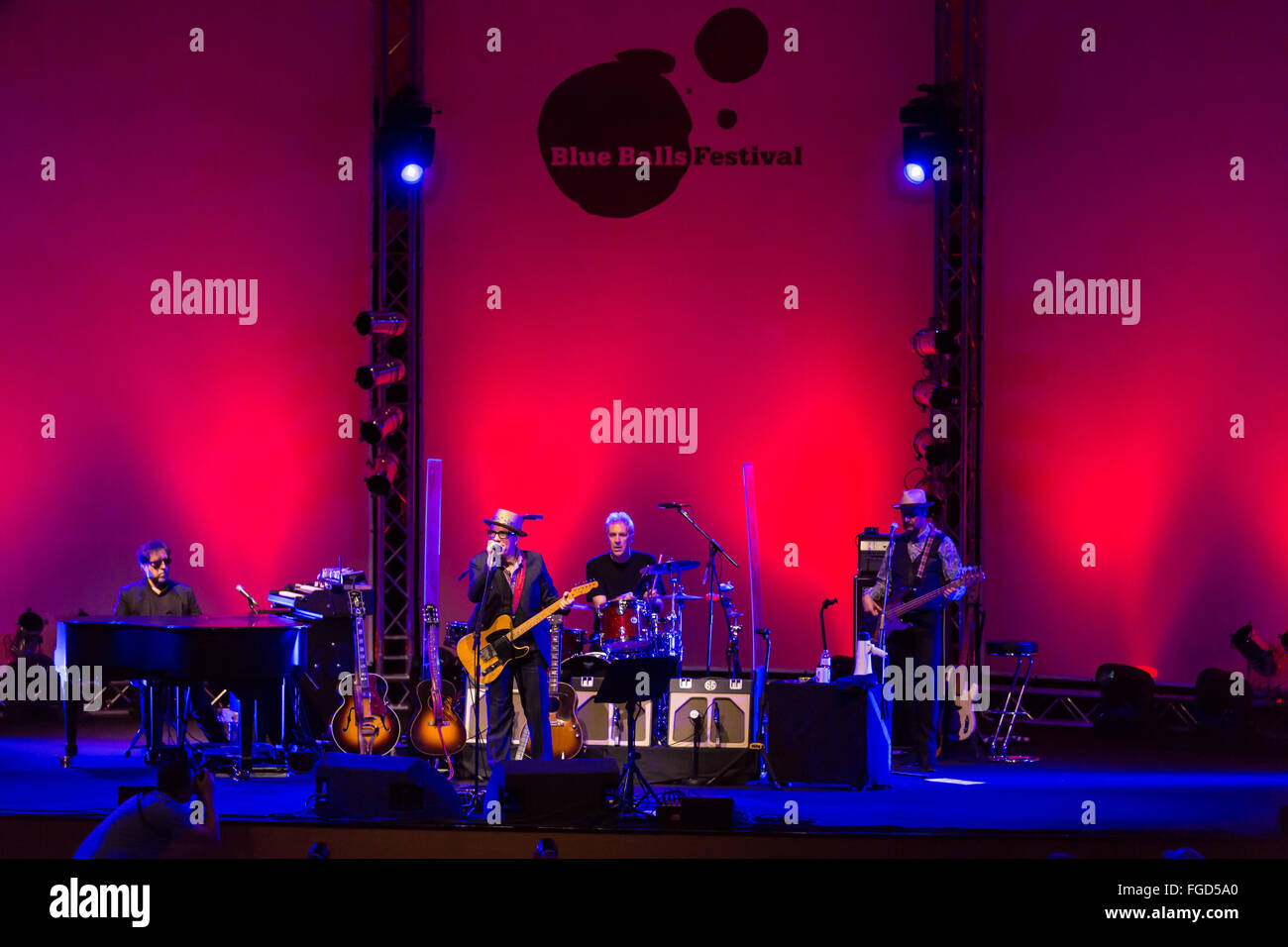 Elvis concert hi-res stock photography and images - Alamy