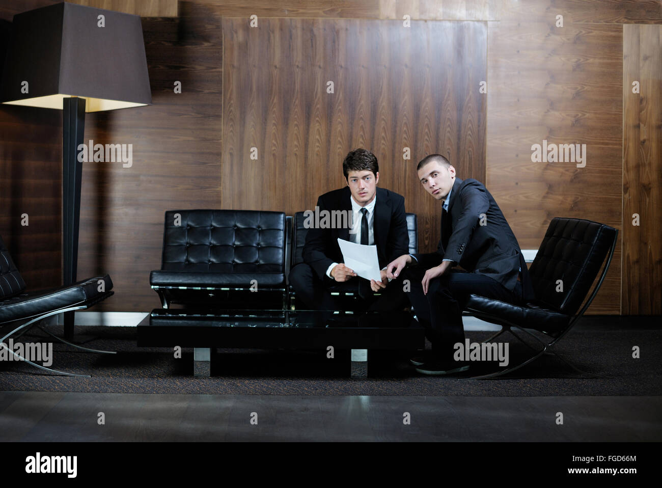 Contract success deal hi-res stock photography and images - Alamy