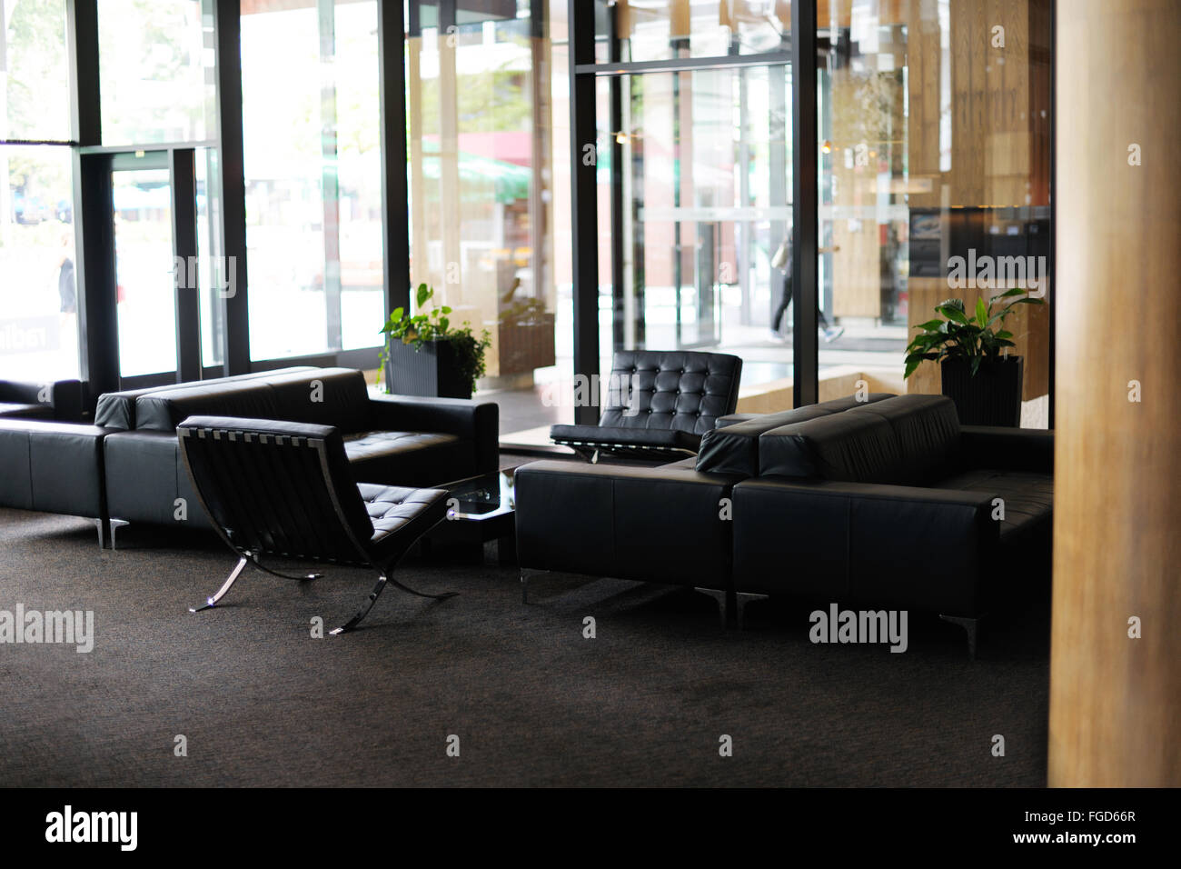 Lobby table seat hi-res stock photography and images - Alamy