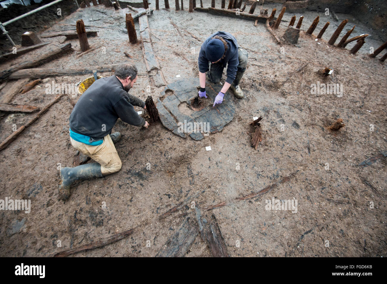 Archaeologists have uncovered a 3000 year old Bronze Age wheel at Must ...