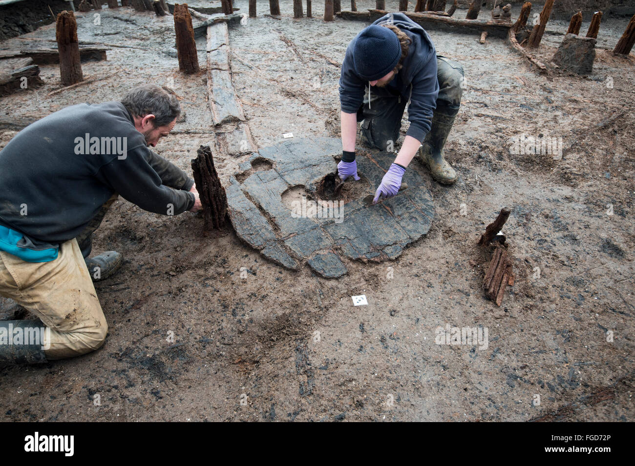 Archaeologists have uncovered a 3000 year old Bronze Age wheel at Must ...