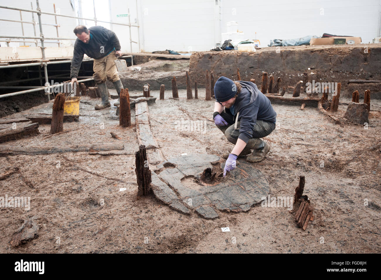 Archaeologists have uncovered a 3000 year old Bronze Age wheel at Must ...