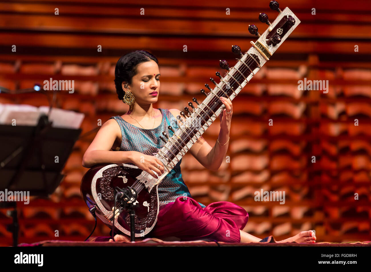 Anoushka hi-res stock photography and images - Alamy