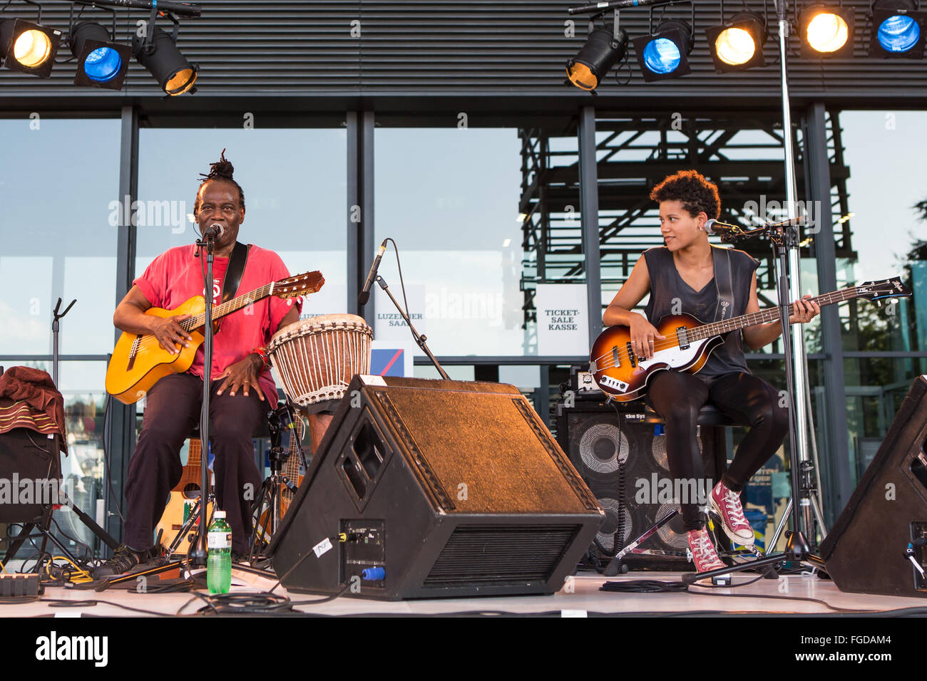 Ami warning hi-res stock photography and images - Alamy