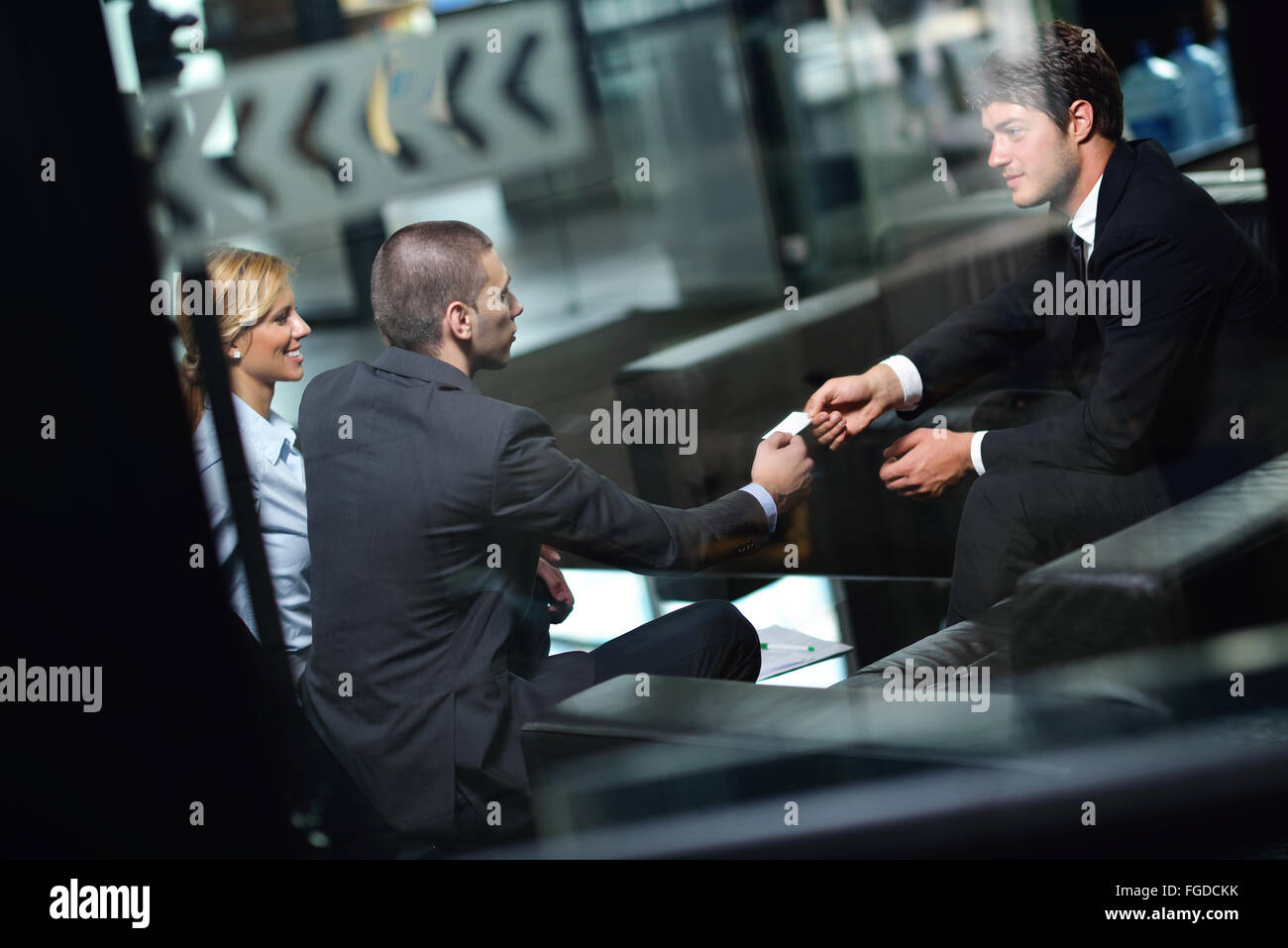 business people making deal Stock Photo - Alamy