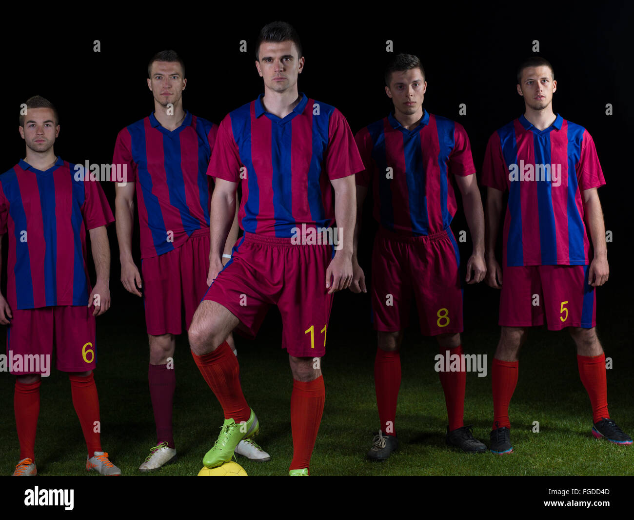 soccer players team Stock Photo - Alamy