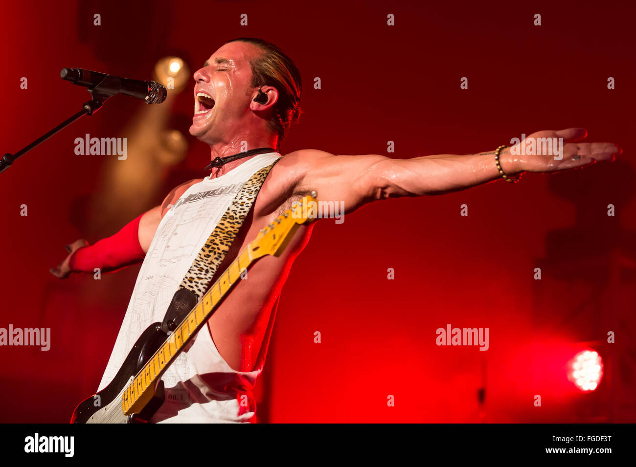 Bush band hi-res stock photography and images - Alamy