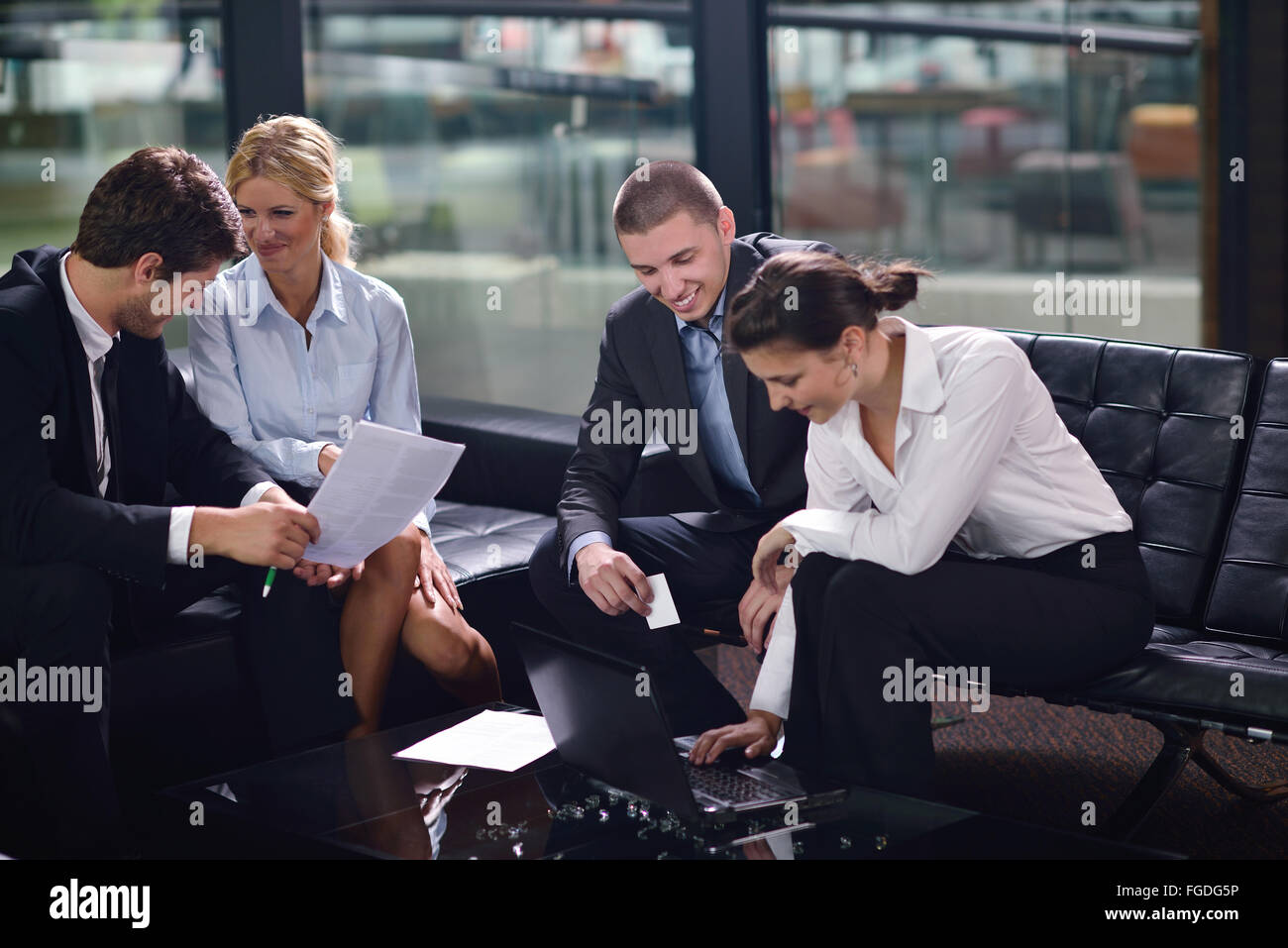 business people making deal Stock Photo - Alamy