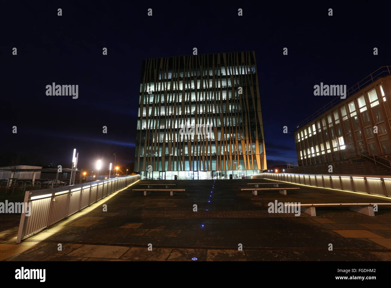 Sir Duncan Rice Library University of Aberdeen by night Scotland ...
