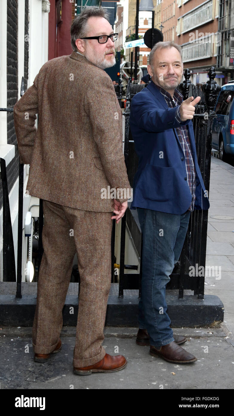 Vic reeves and bob mortimer hi-res stock photography and images - Alamy