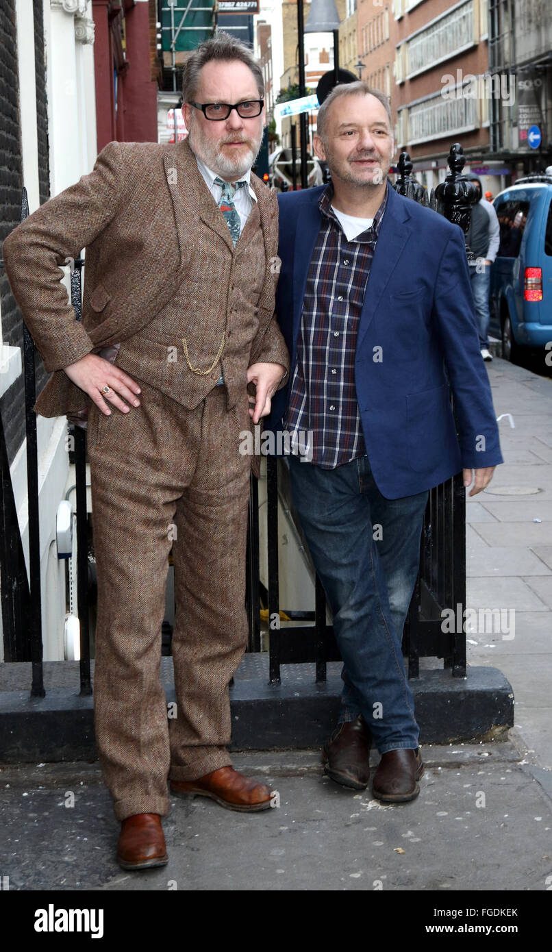 Vic reeves and bob mortimer hi-res stock photography and images - Alamy