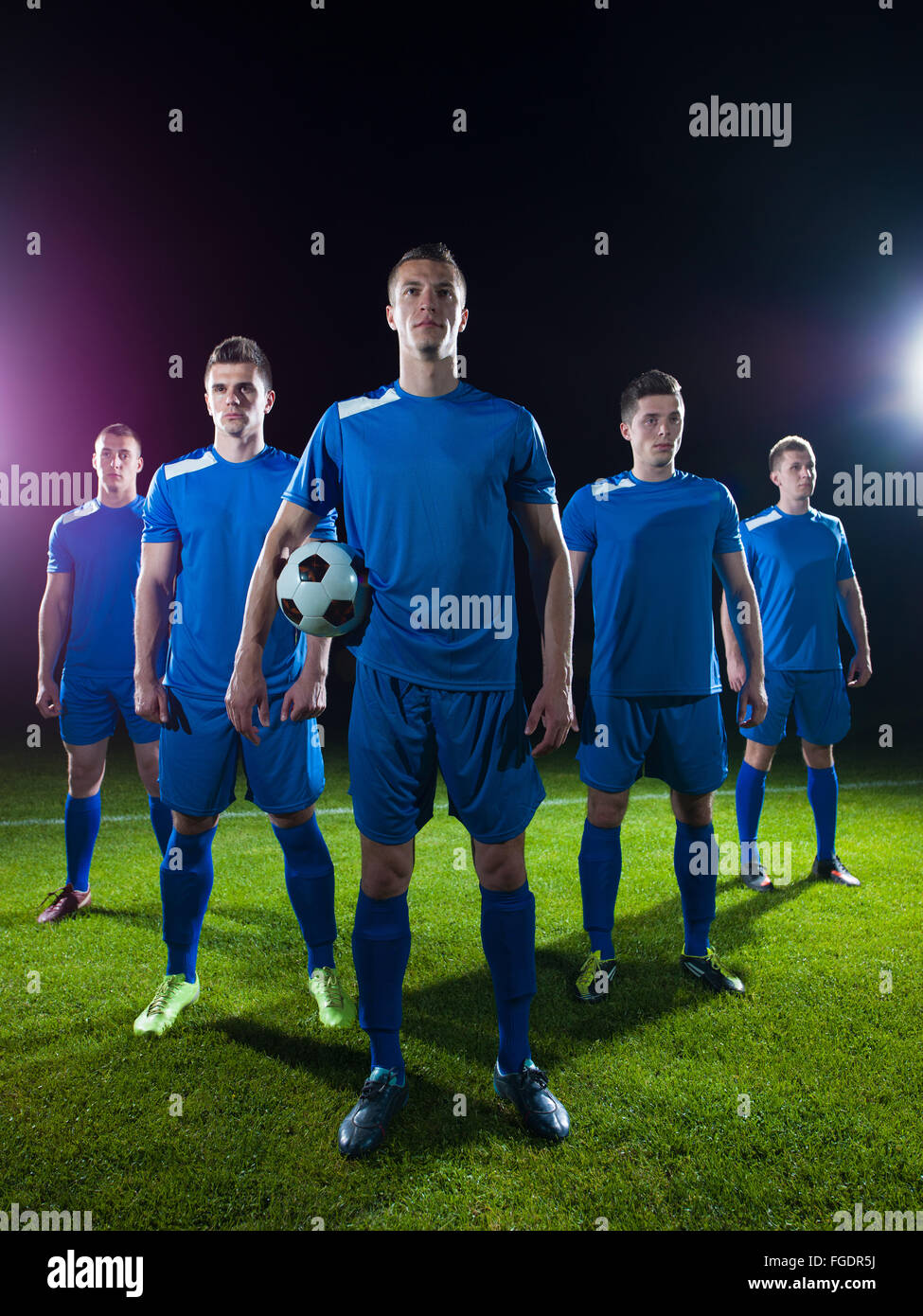 soccer players team Stock Photo - Alamy