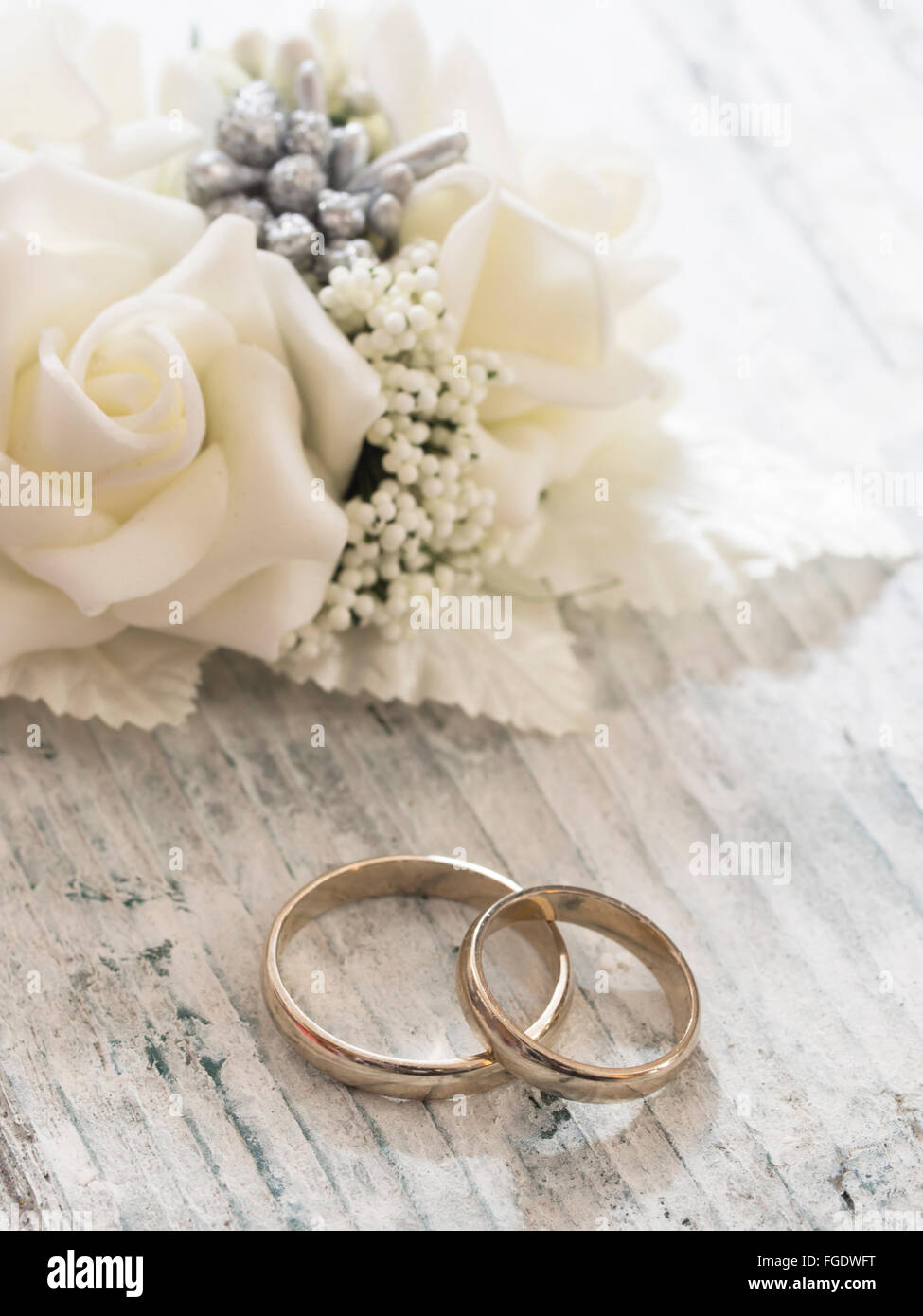 Marriage rings hi-res stock photography and images - Alamy