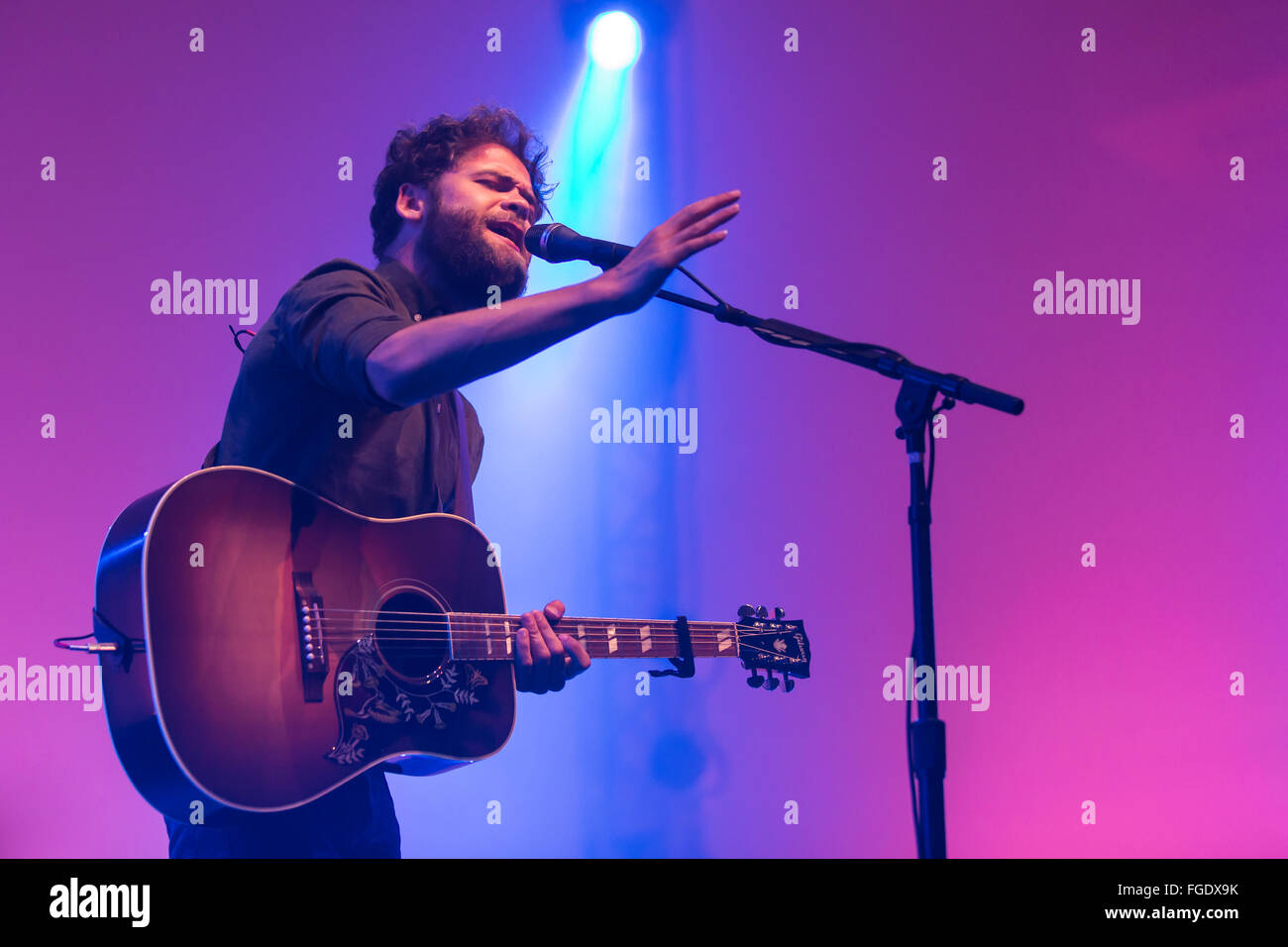 Passenger live show hi-res stock photography and images - Alamy