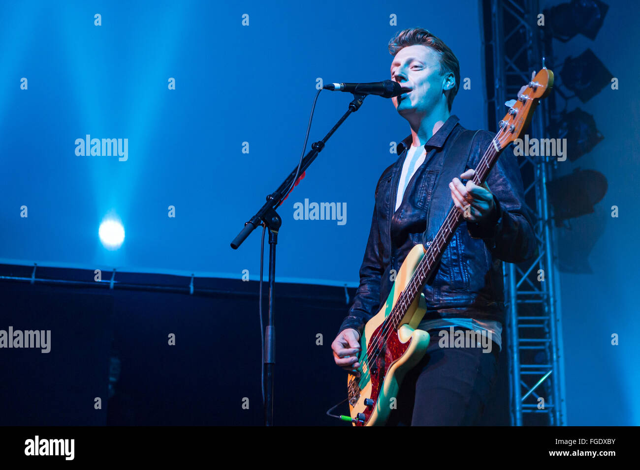 Travis dougie payne hi-res stock photography and images - Alamy