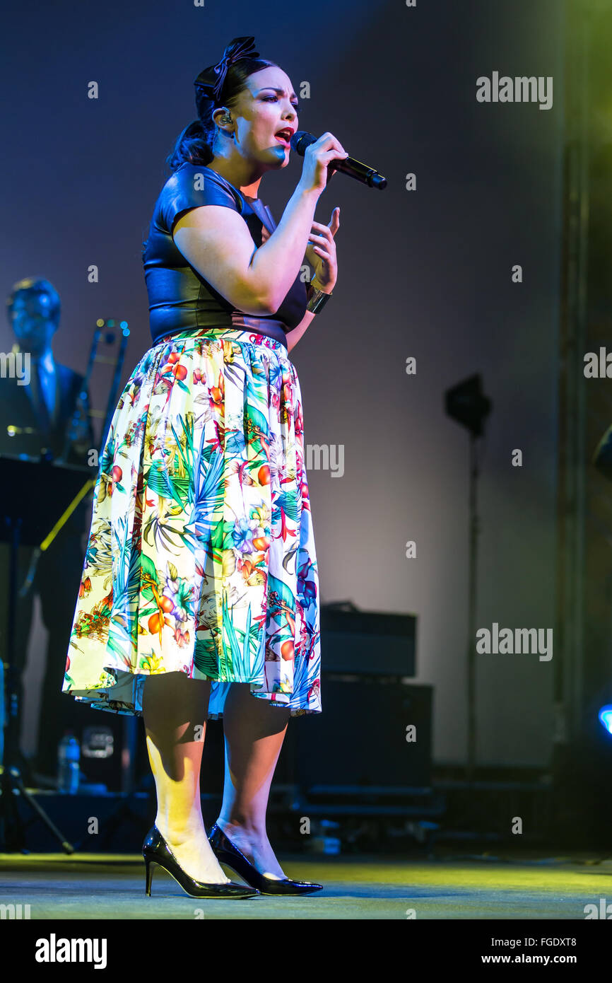 Caro emerald singer hi-res stock photography and images - Alamy