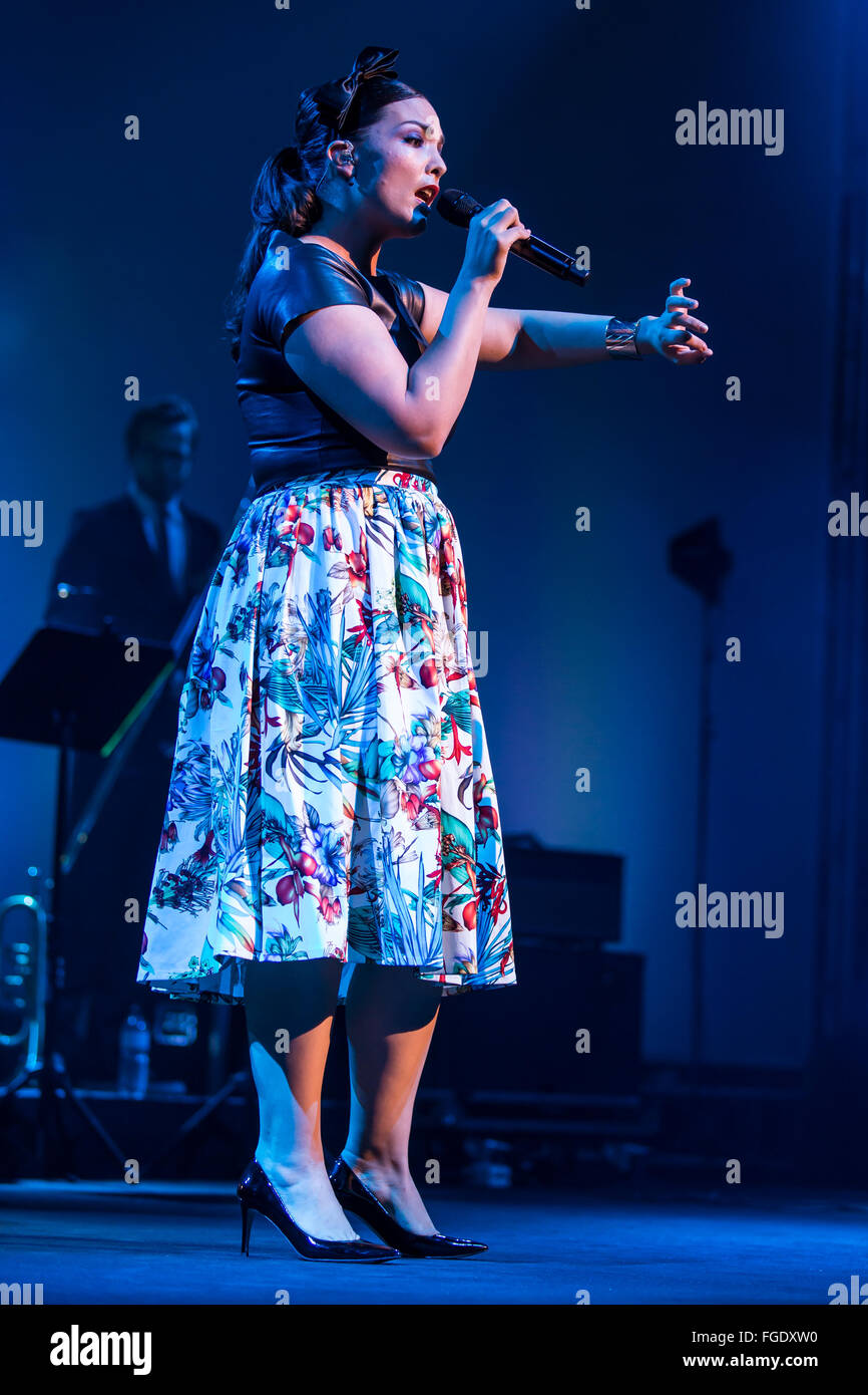 Caro emerald hi-res stock photography and images - Alamy