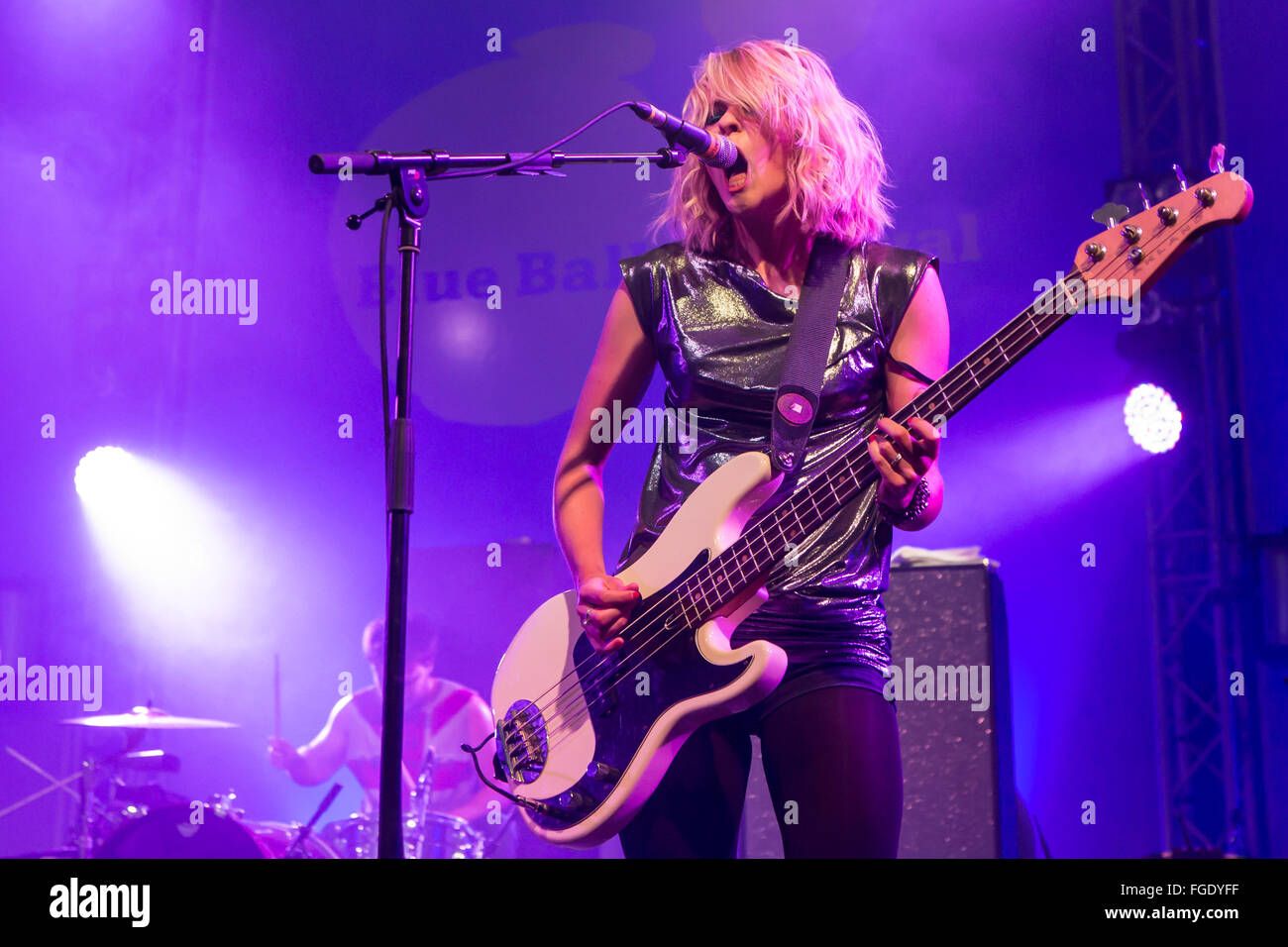 The subways singer hi-res stock photography and images - Alamy