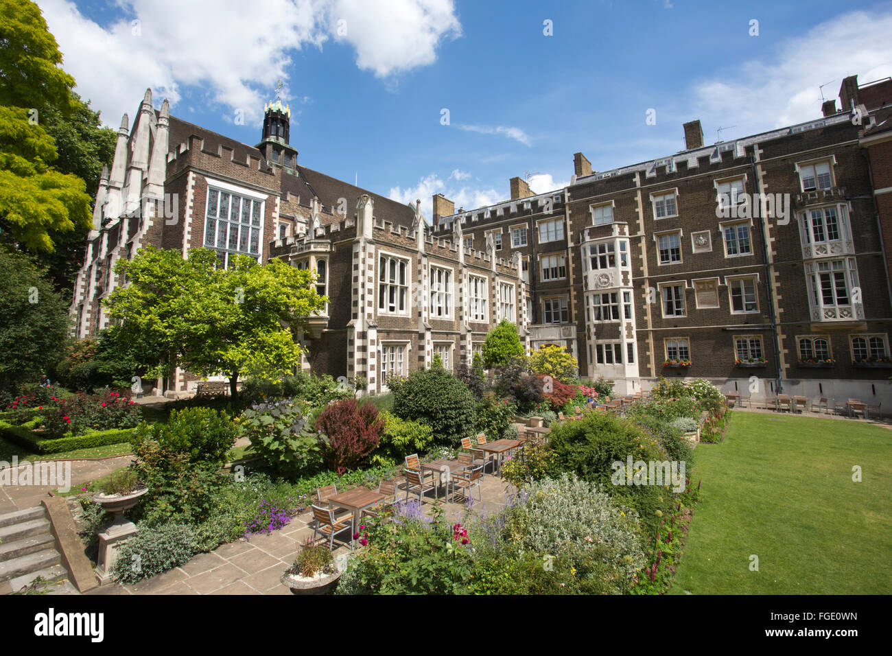 Middle temple london hi-res stock photography and images - Alamy