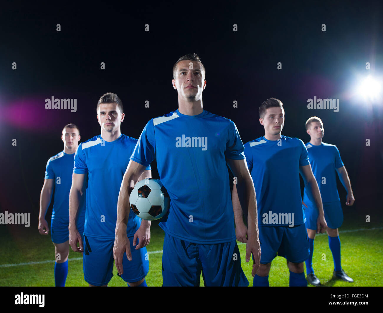 soccer players team Stock Photo - Alamy