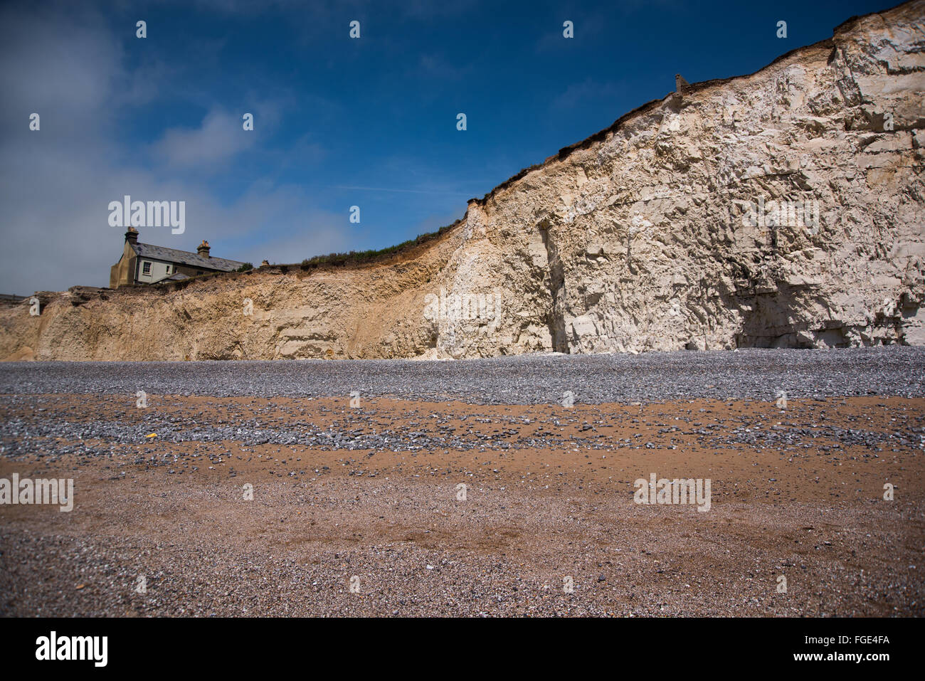 White chalk cliffs at birling gap hi-res stock photography and images ...