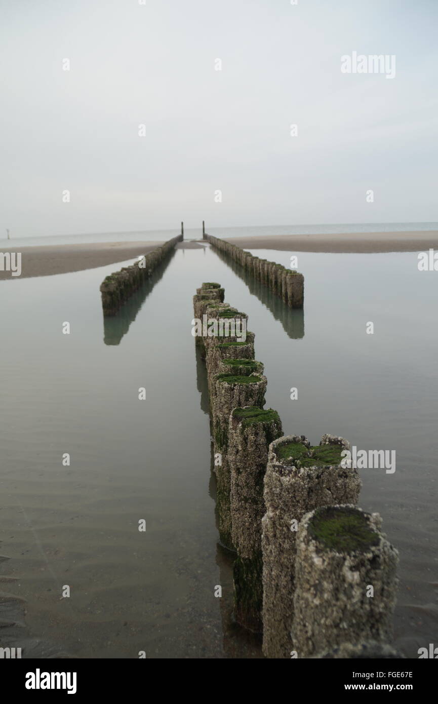 Breakwater with pole hi-res stock photography and images - Alamy