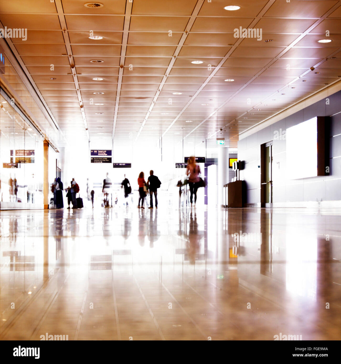 Contemporary departure hall hi-res stock photography and images - Alamy