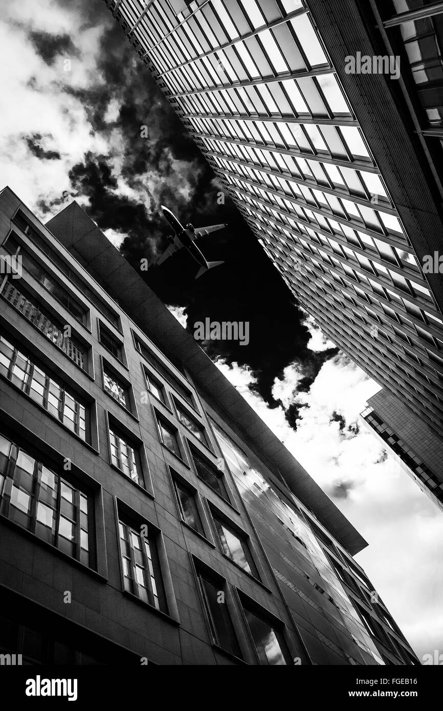 Black and white architectures hi-res stock photography and images - Alamy