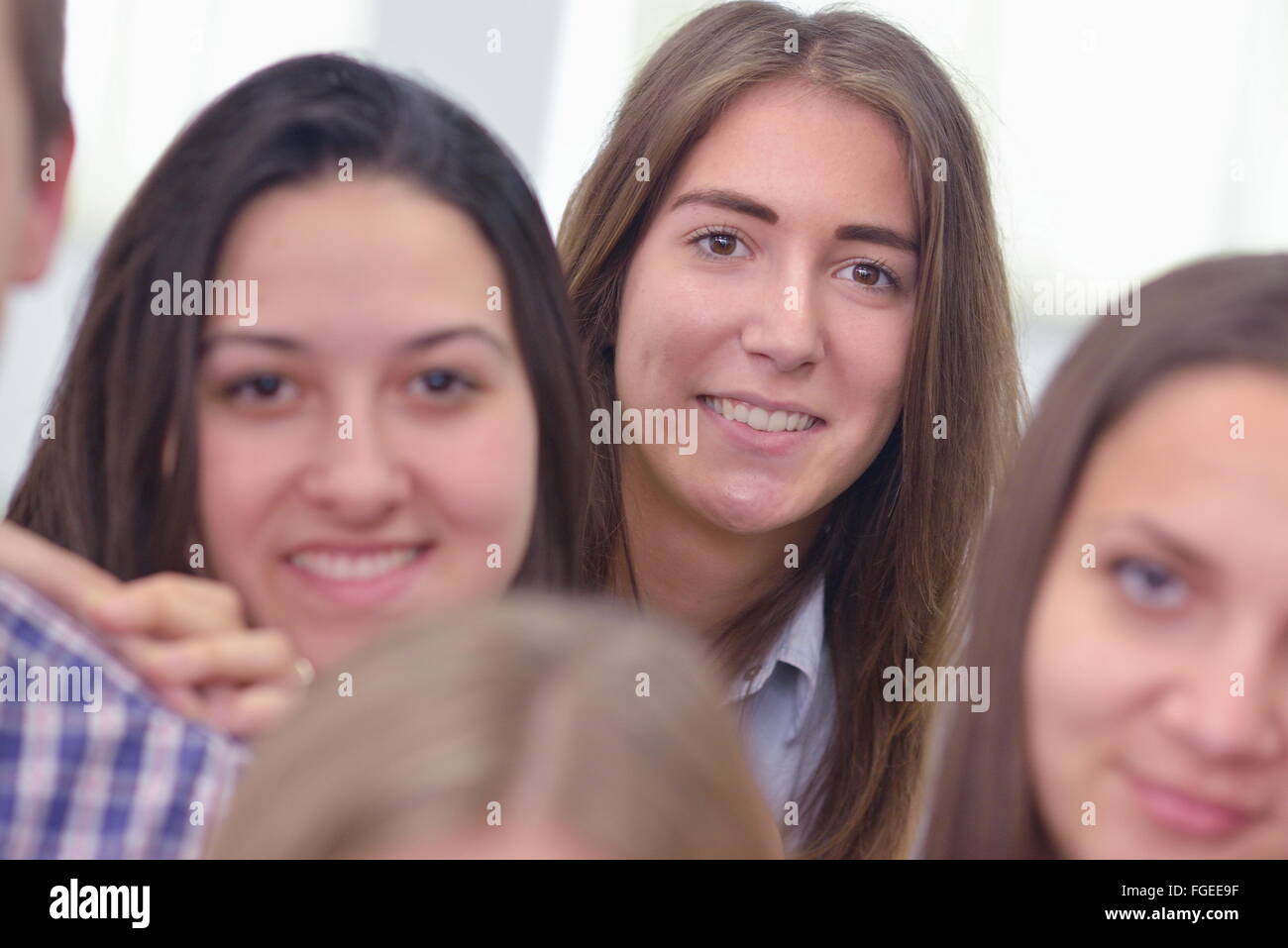 Teens group study hi-res stock photography and images - Alamy