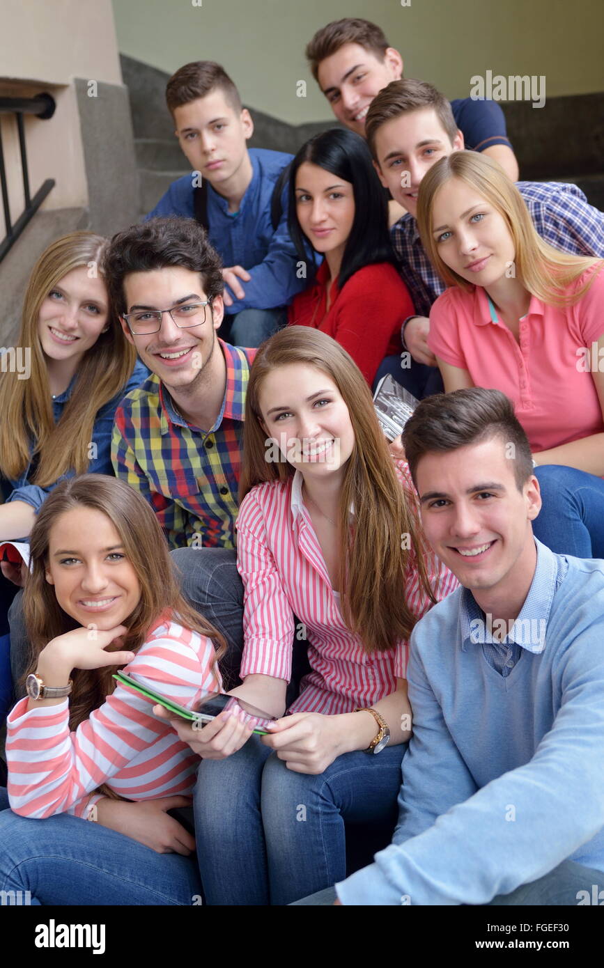 Teens together group hi-res stock photography and images - Alamy
