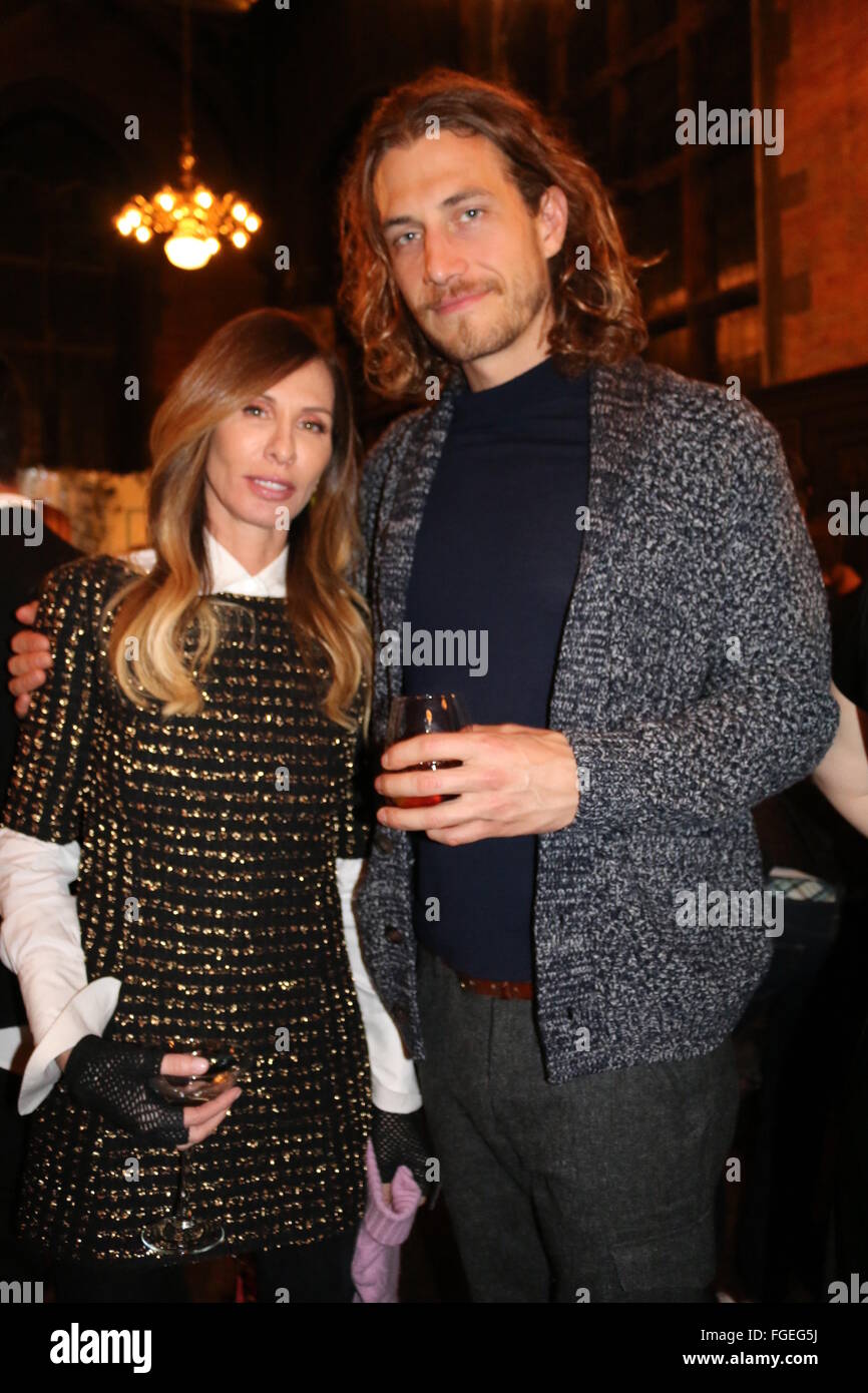 The Wedding of Toast Meets World and Finn Hearst Featuring: Carole ...