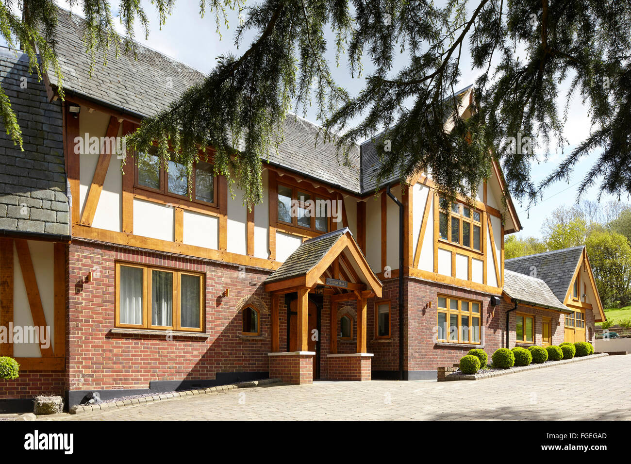 Neo tudor design hi-res stock photography and images - Alamy
