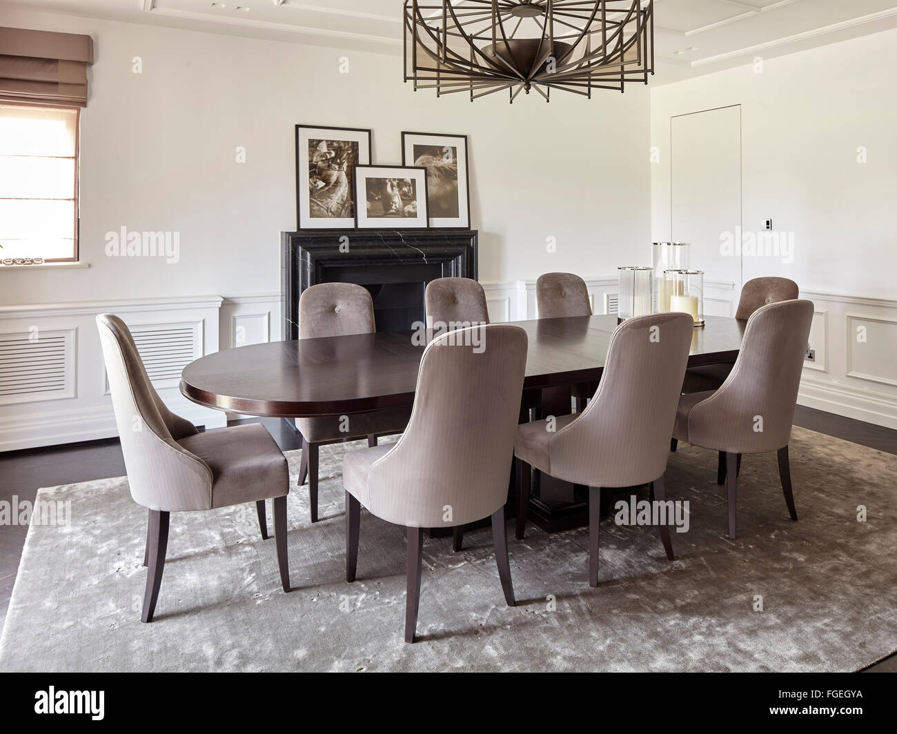 Tudor dining room hi-res stock photography and images - Alamy
