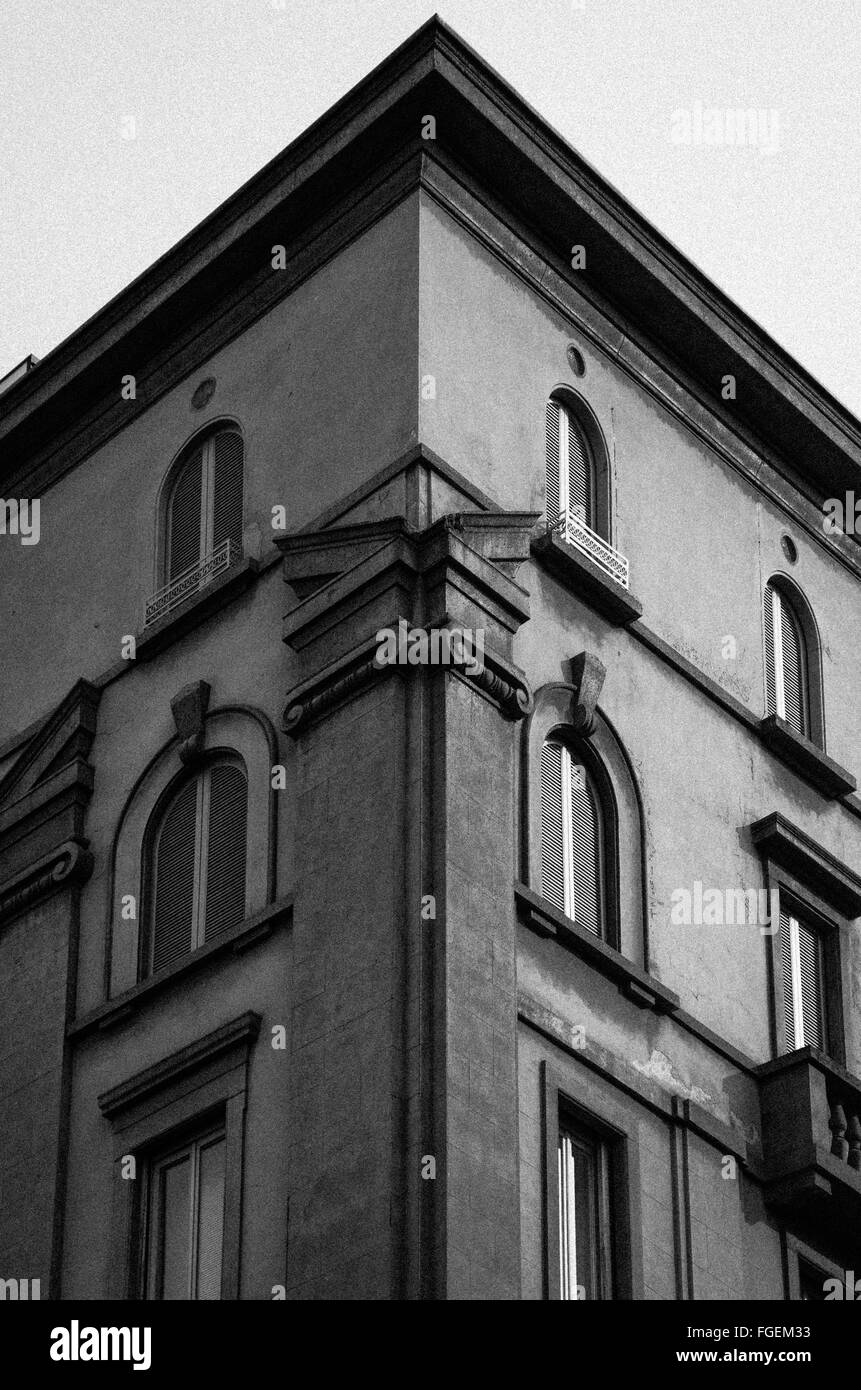 Modern architecture in milan Black and White Stock Photos & Images - Alamy