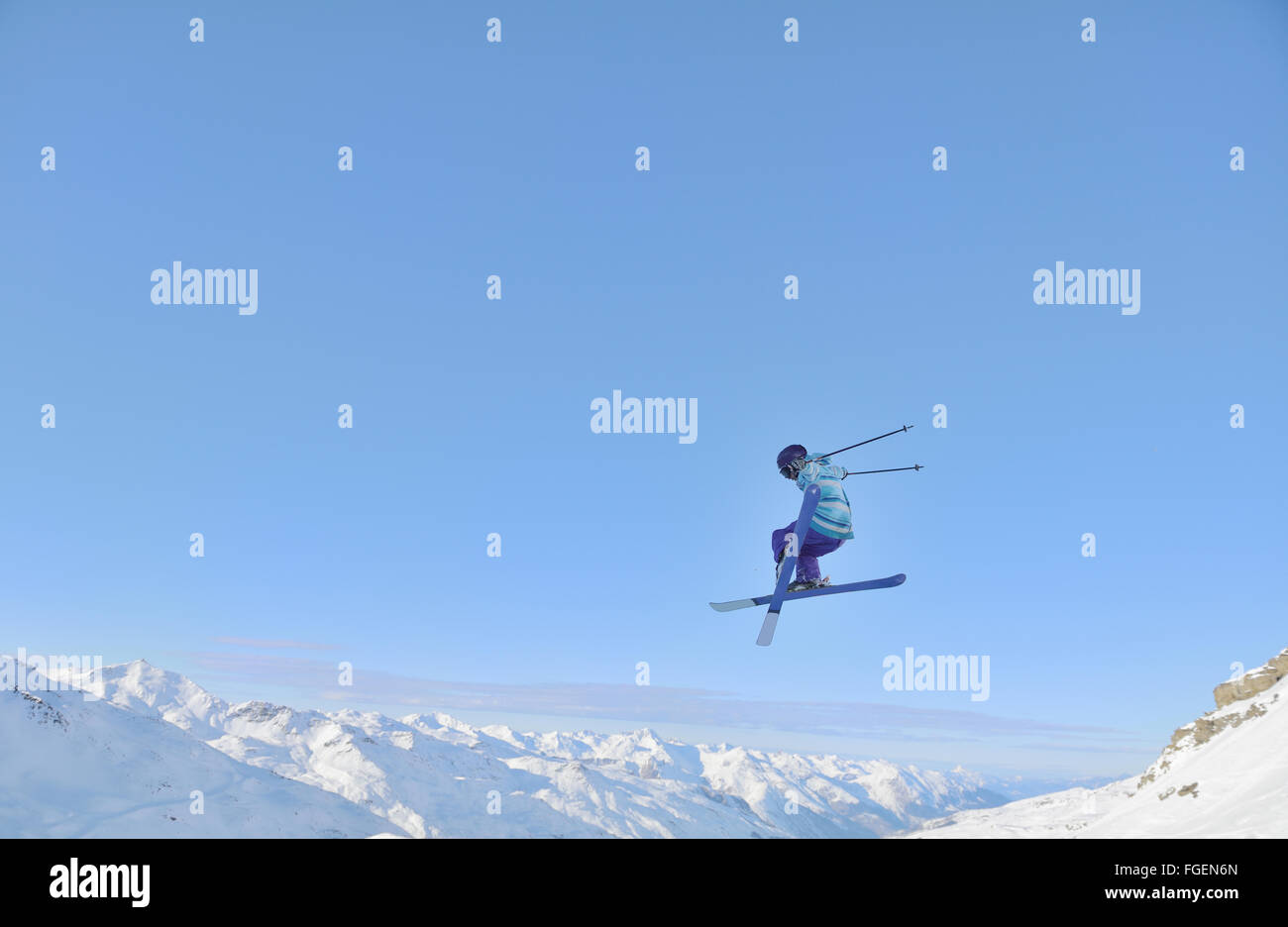 Red white and blue skier hi-res stock photography and images - Alamy
