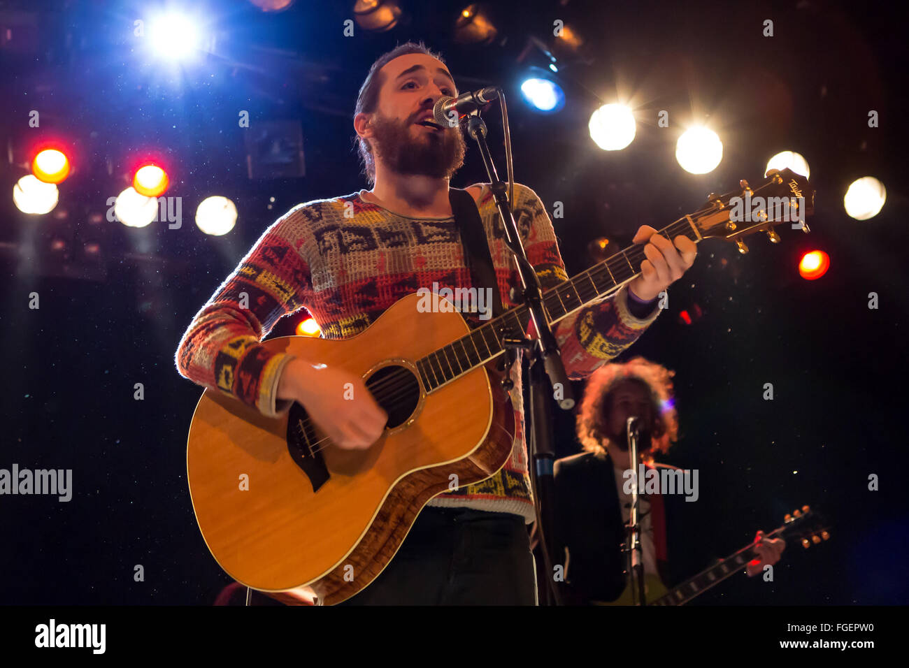 Baby at concert hi-res stock photography and images - Alamy