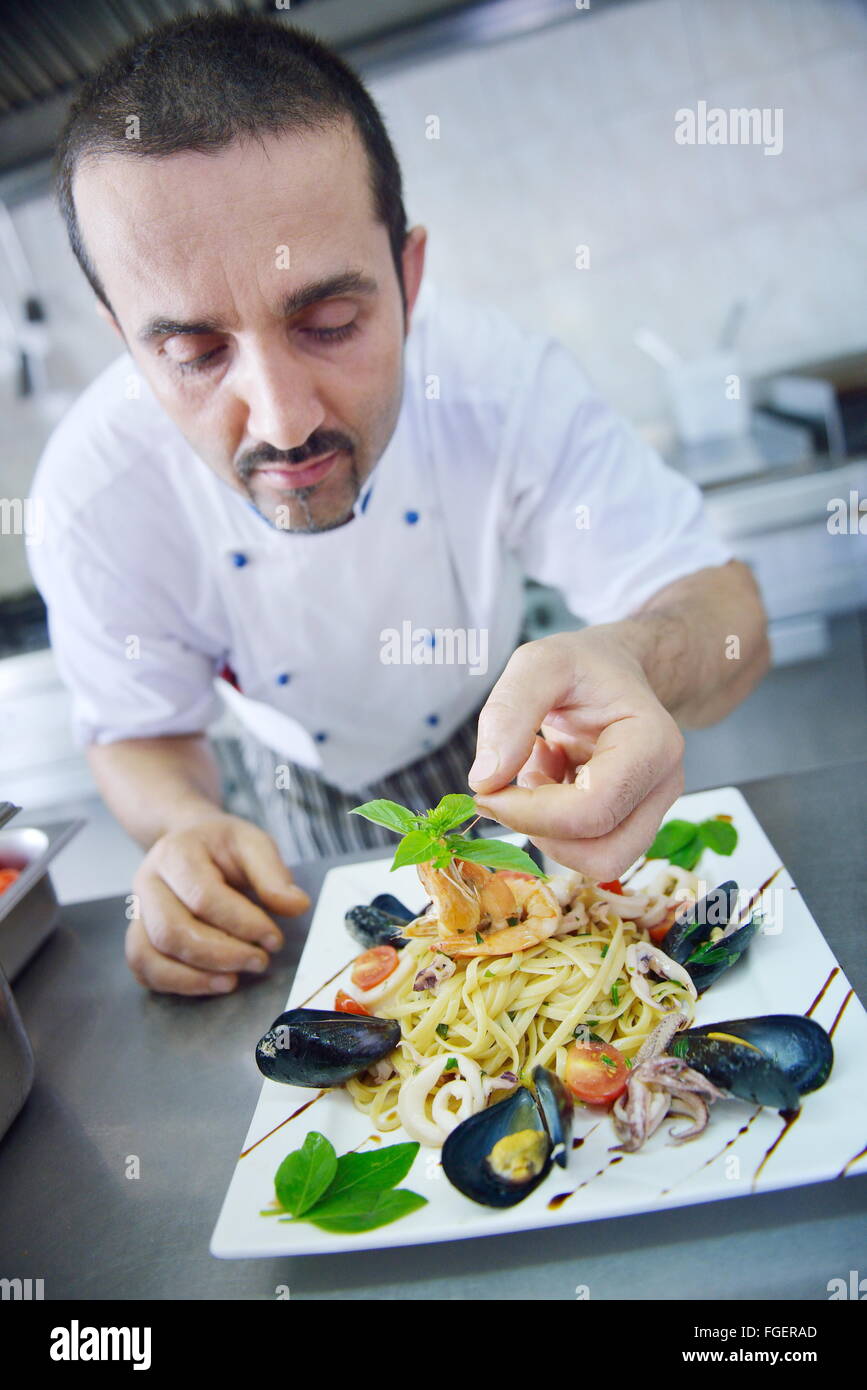 chef preparing food Stock Photo - Alamy
