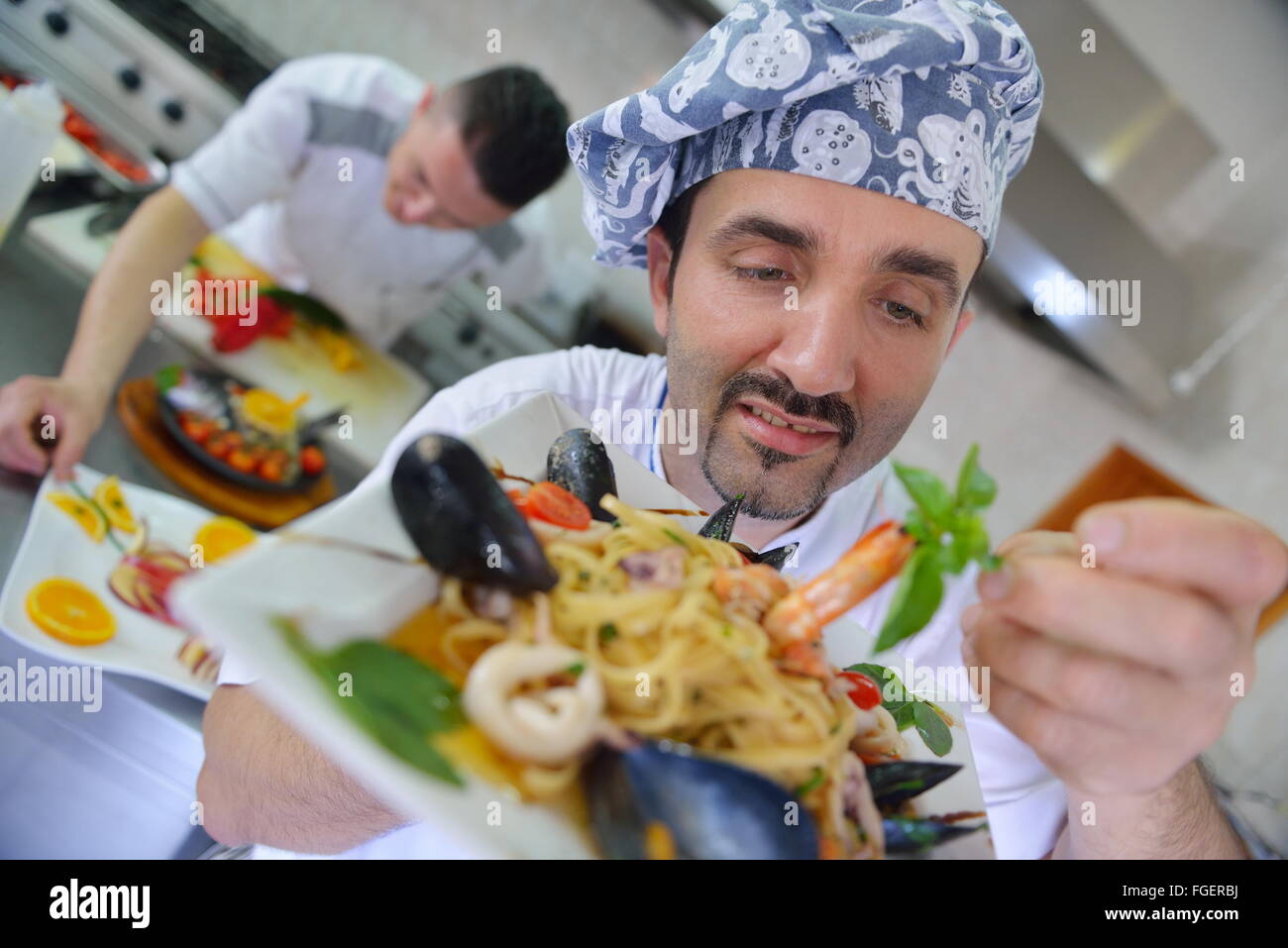 chef preparing food Stock Photo - Alamy