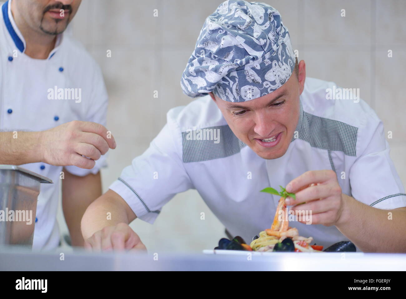 chef preparing food Stock Photo - Alamy