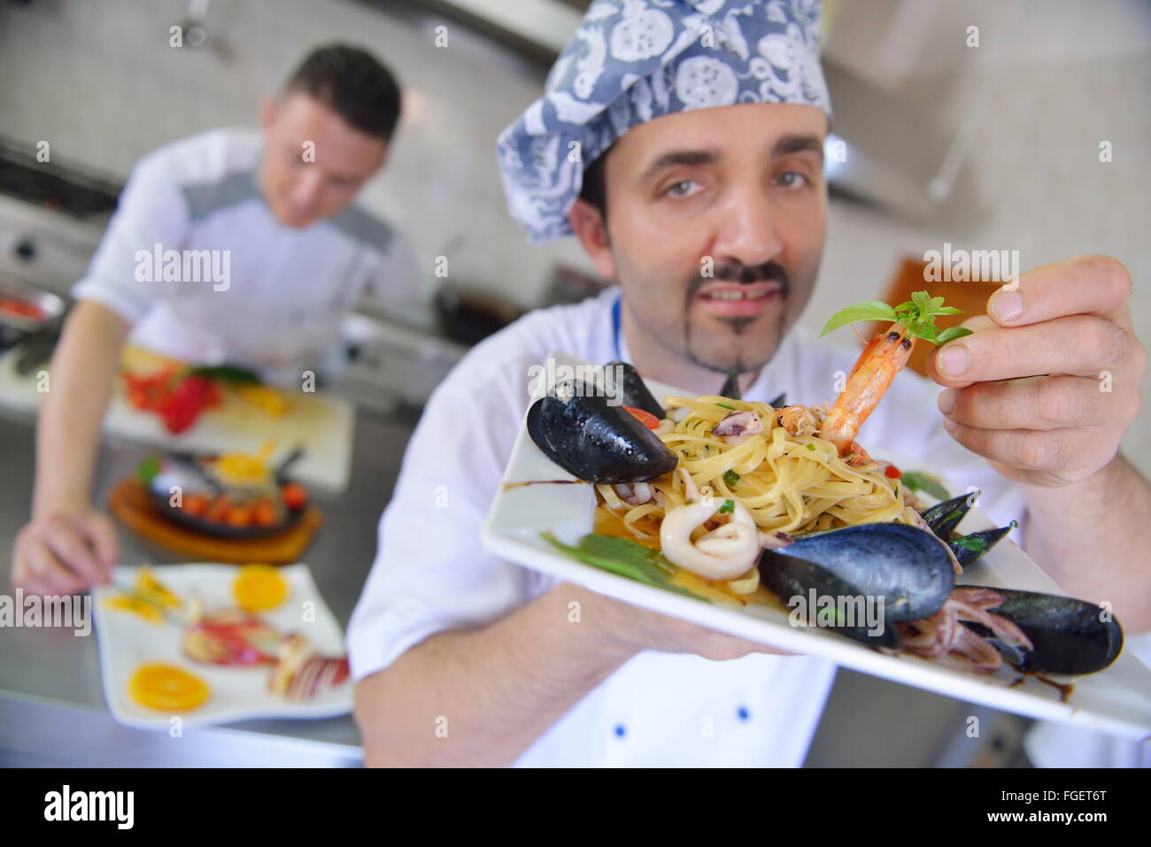 chef preparing food Stock Photo - Alamy
