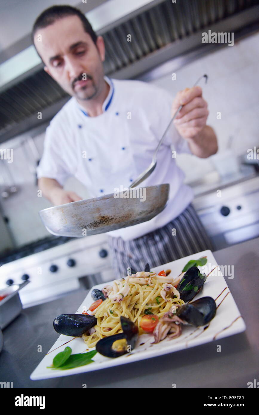 chef preparing food Stock Photo - Alamy