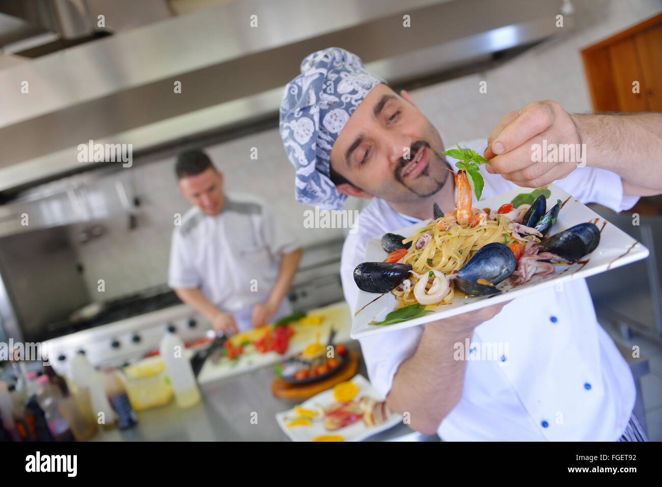 chef preparing food Stock Photo - Alamy