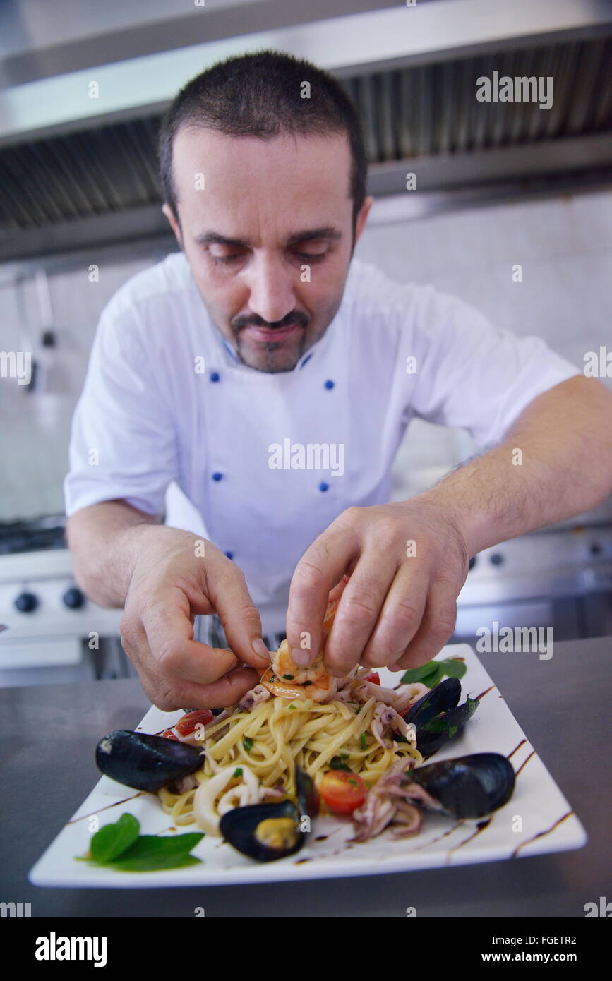 chef preparing food Stock Photo - Alamy