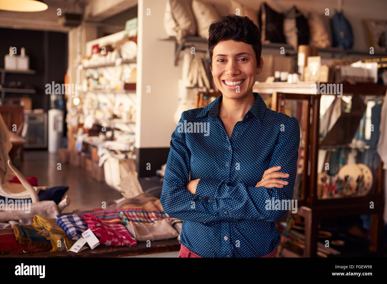 Gift shop interior assistant hi-res stock photography and images - Alamy