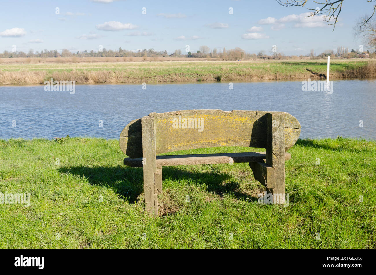 Bench near river hi-res stock photography and images - Alamy