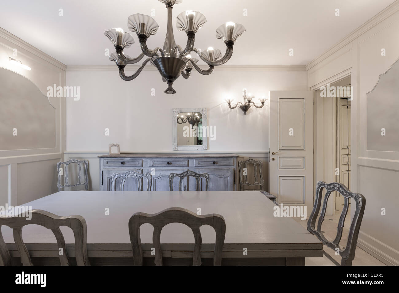 Dining room classic hi-res stock photography and images - Alamy