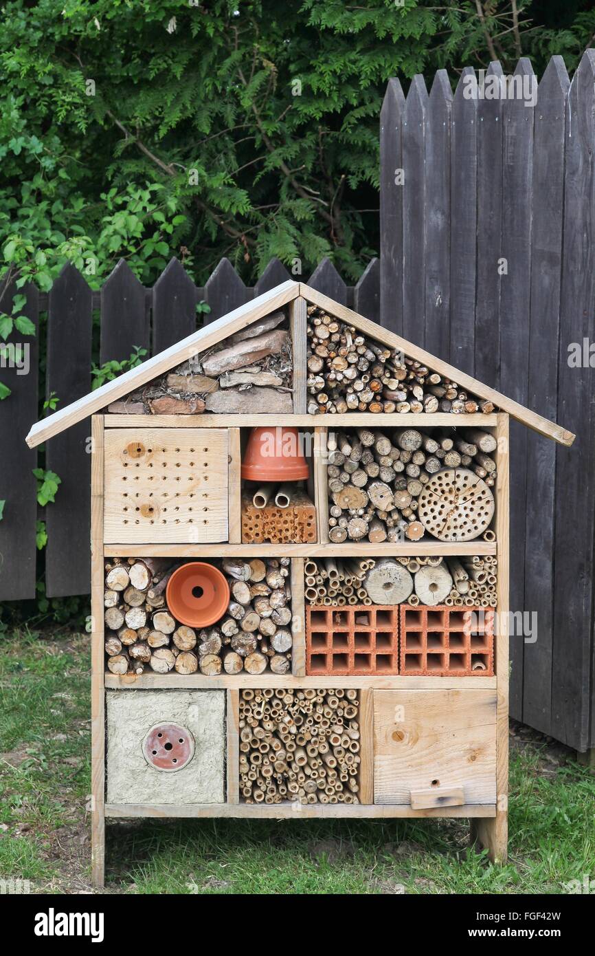 Wooden garden insect hotel hi-res stock photography and images - Alamy
